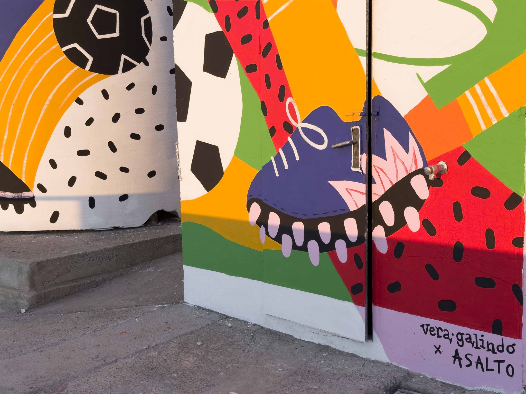 Mural Villamayor con Asalto ORG · Vera Galindo